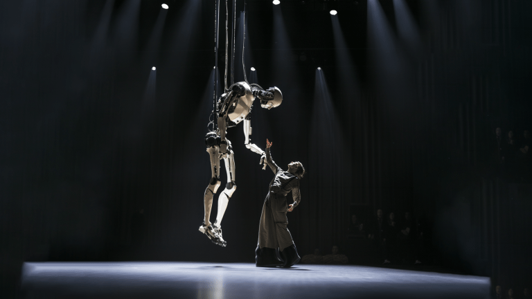 Creative Robotics Theatre – Hooman Samani